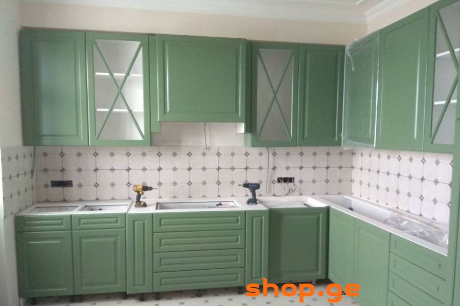 შეღებილი სამზარეულო