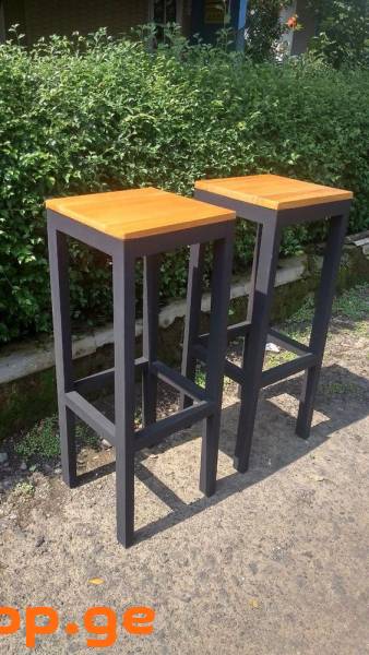 ბარის მაგიდები სკამები